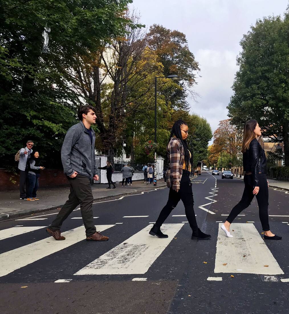 The 10 Best Programs to Study Business Abroad | Go Overseas