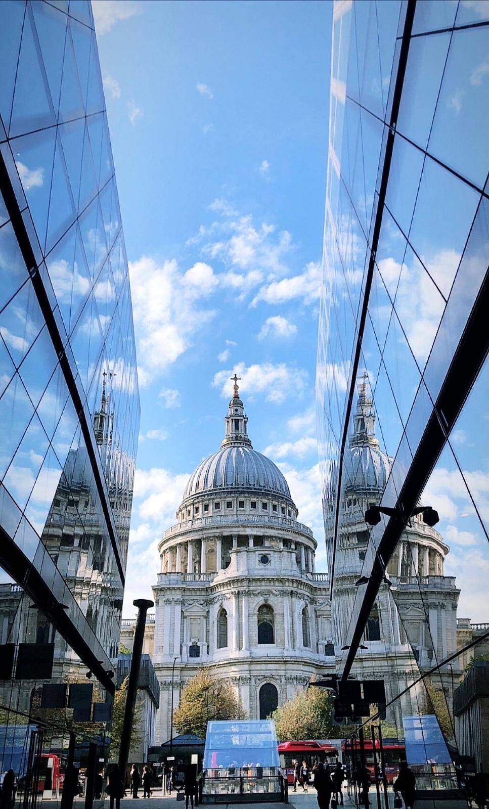 Internships in London with Capital Placement | Go Overseas