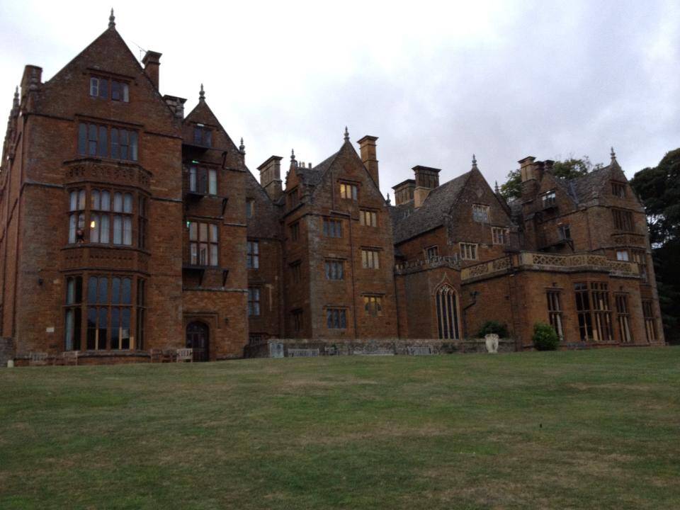 Semester at Wroxton College - An American College in England | Go Overseas