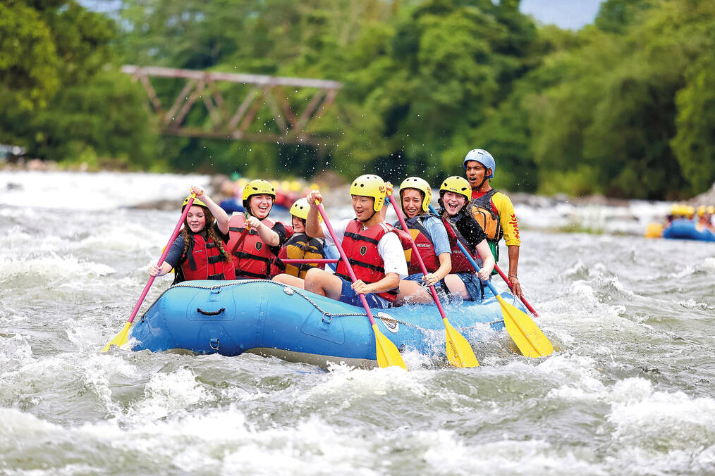 Costa Rica Summer High School Programs with Rustic Pathways | Go Overseas