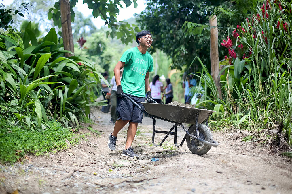 Costa Rica Summer High School Programs with Rustic Pathways | Go Overseas