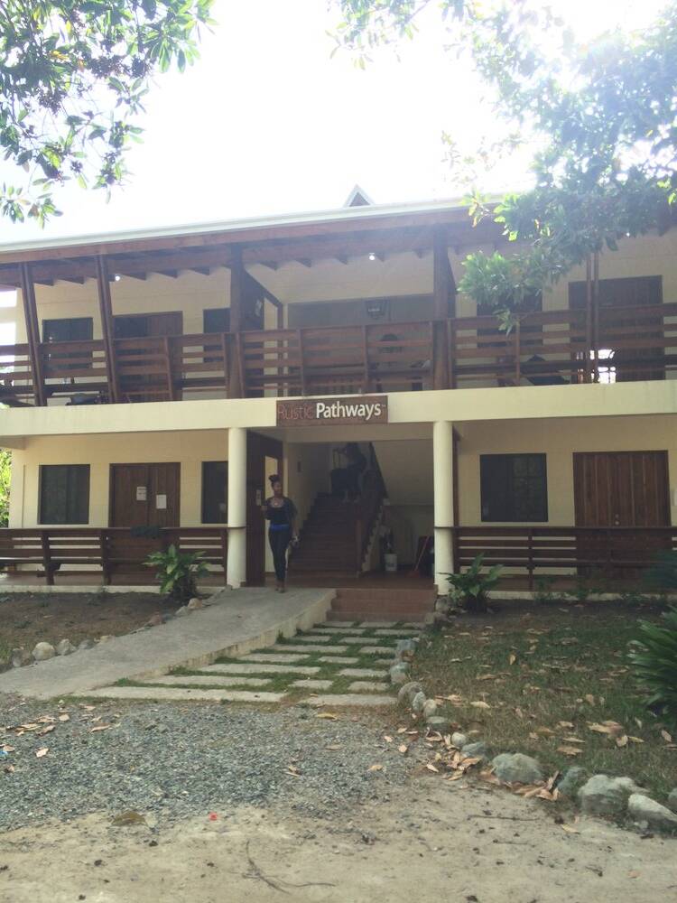 Summer High School Programs in Dominican Republic with Rustic Pathways | Go Overseas