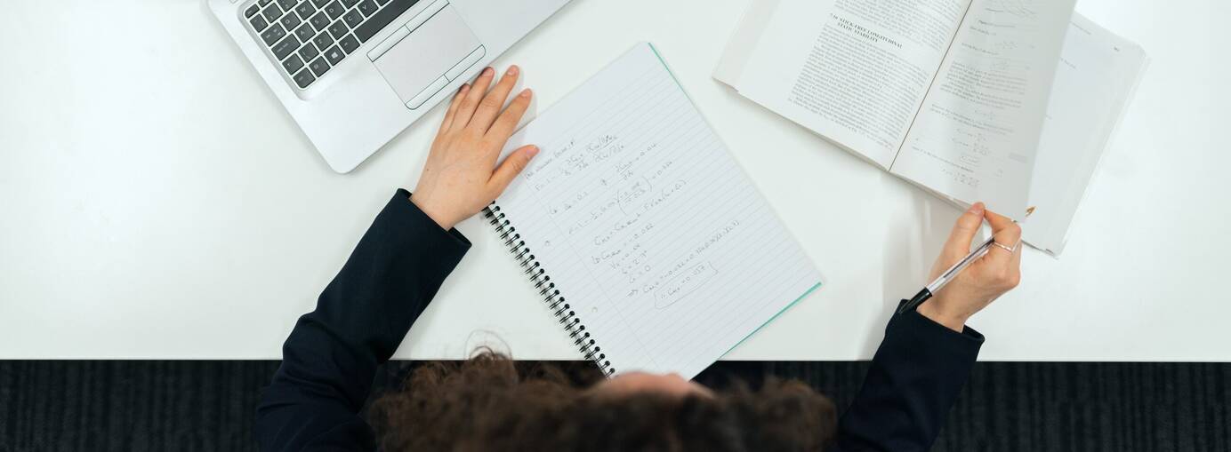 How to Find ESL Students as a Private Tutor | Go Overseas